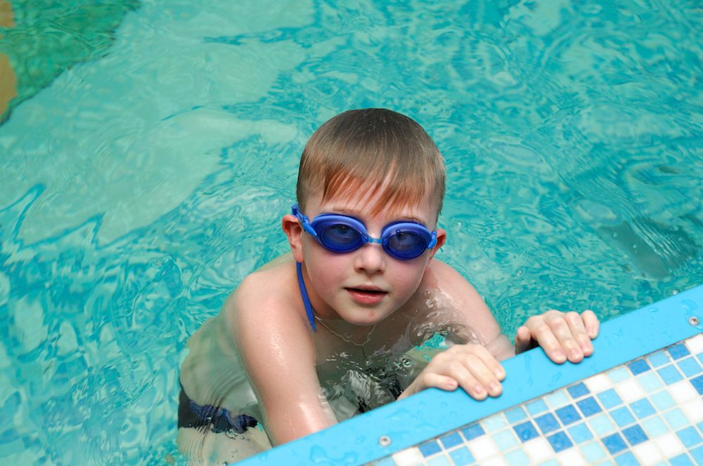 Swimmer’s ear brings summertime pain and discomfort | Texas Children's